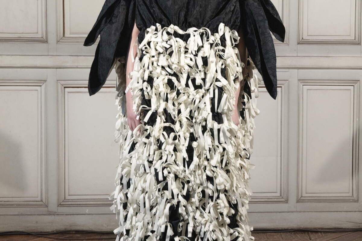 PARIS - REVERIE BY CAROLINE HU : défilé automne-hiver 24-25 - Harper's ...