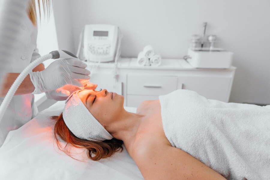Les techniques pour rajeunir son visage - Ça m'interesse