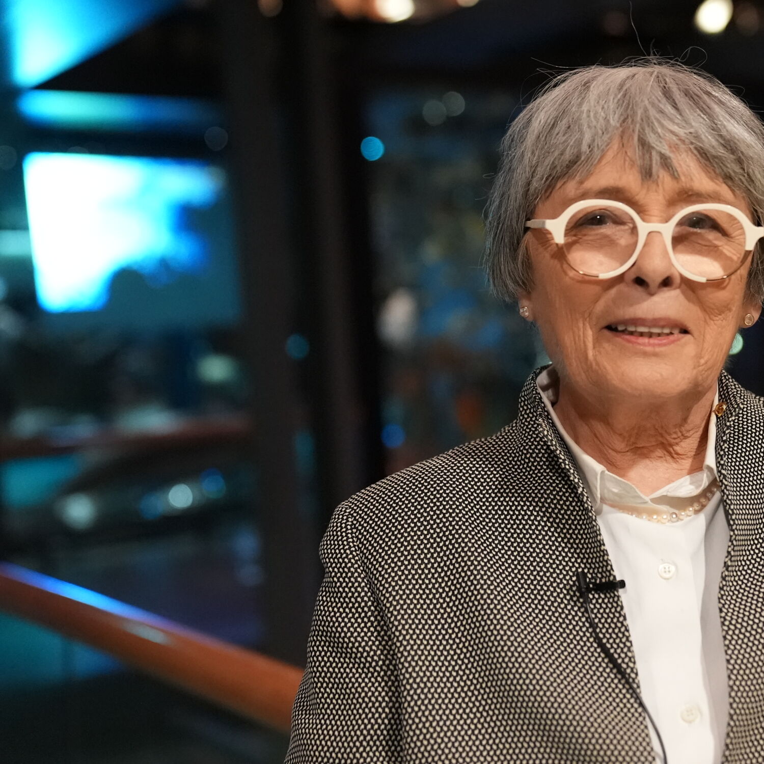 Françoise Gaill : "La chaleur absorbée par l'océan est ce qui nous ...