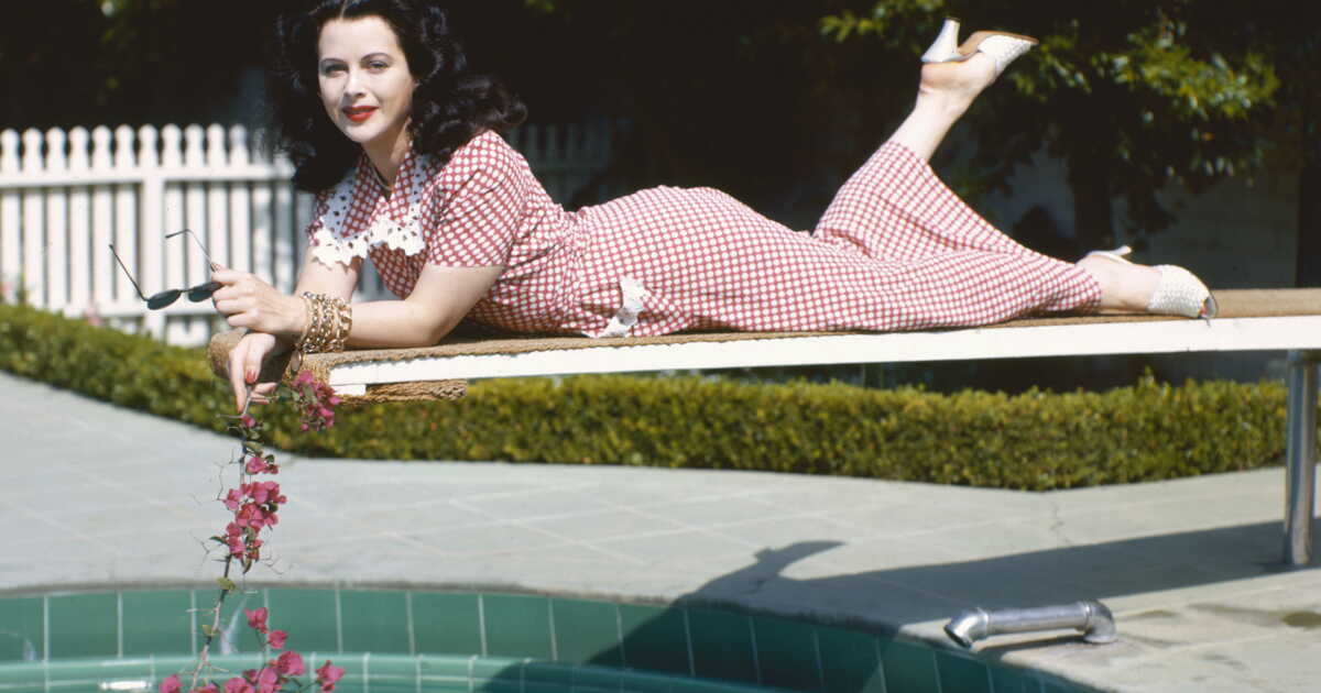 Qui est Hedy Lamarr, la femme derrière l'invention du wifi ? - Geo.fr