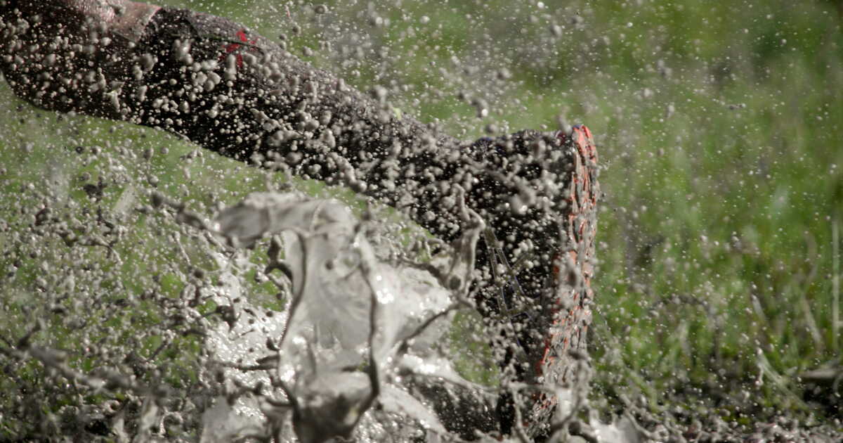 La première jambe robotique avec des "muscles artificiels" a du ressort ...