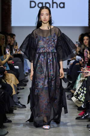 MILANO - DANHA KIM : défilé automne-hiver 24-25 - Harper's Bazaar